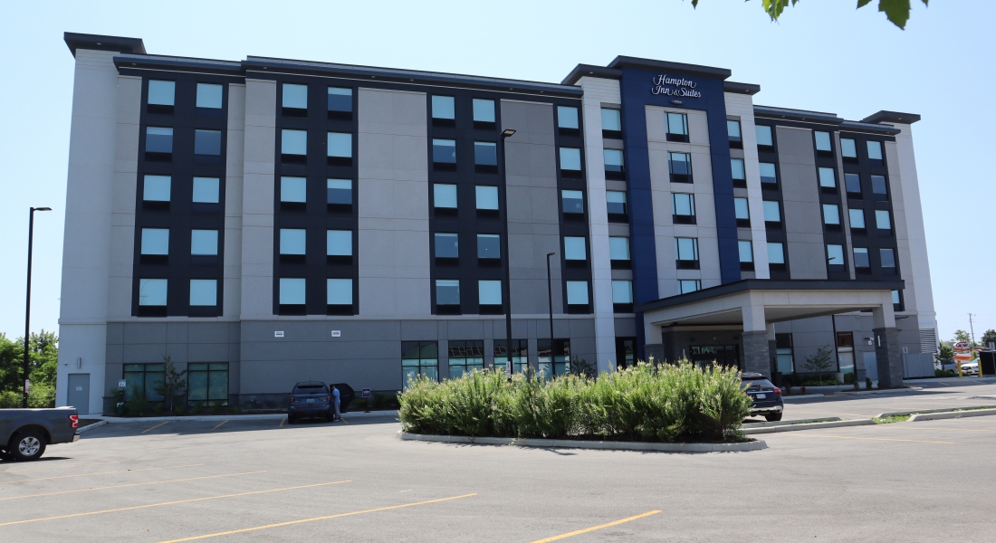 Hampton Inn & Suites – Burlington - DMD Building System